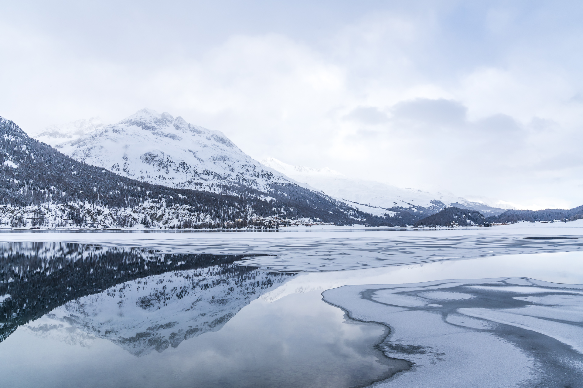 Die schönsten Schneeschuh- und Winterwanderungen im Engadin